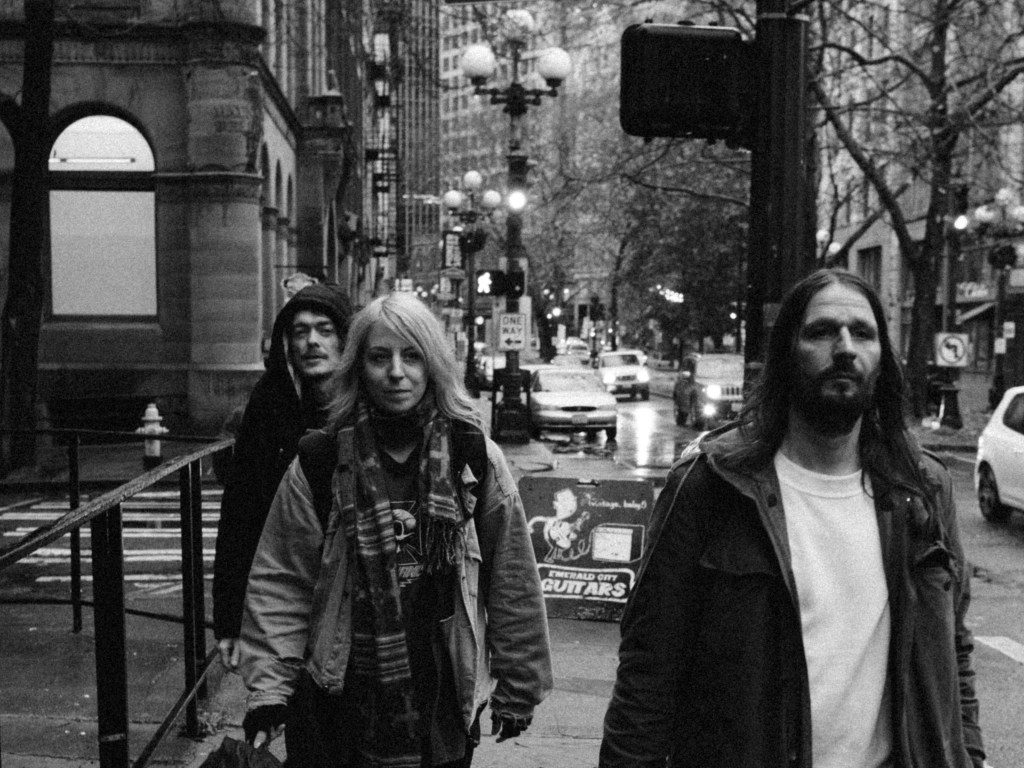 Interviews – Fox Reviews Rock